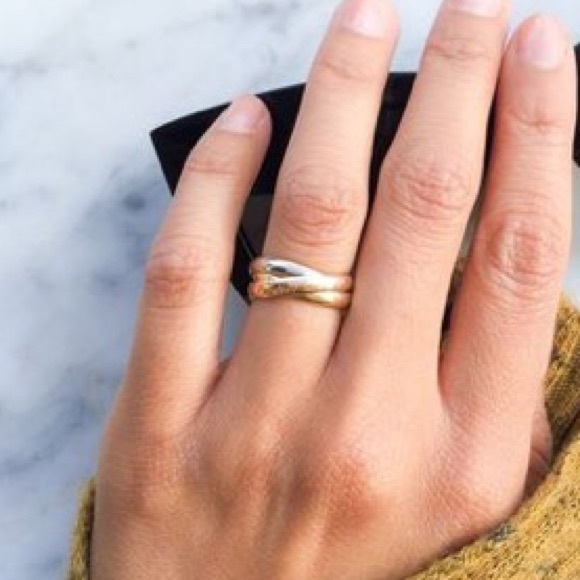 1 Oak | Jewelry | 8k Gold Interlocking Tri Color Band Trinity Ring ...